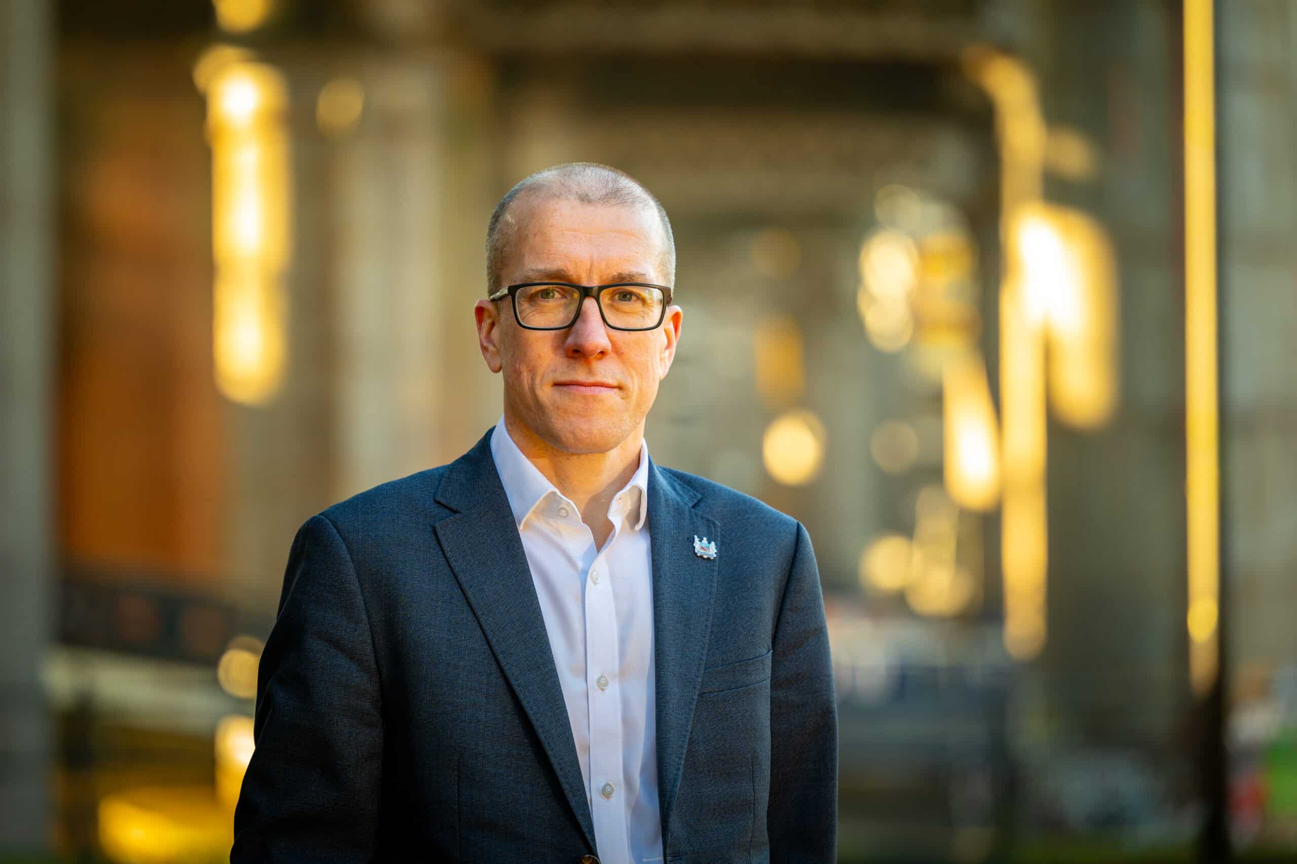 Tom Stannard - Institute of Economic Development